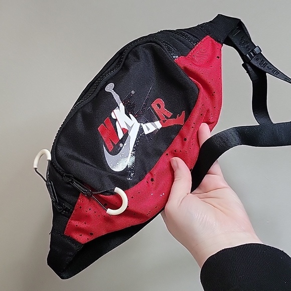 Jordan | Accessories | Nike Air Jordan Swingpack Bodybag Fanny Pack ...